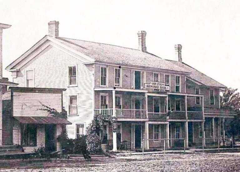 Stagecoach Inns of Early Mukwonago - Mukwonago Historical Society - Red ...